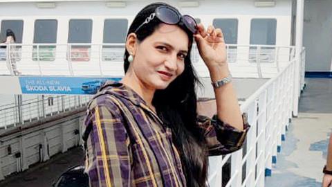 ഭർത്താവിനെതിരേ പോലീസ് സ്‌റ്റേഷനിൽ പരാതി പറയാൻ പോയ യുവതിയെ ...