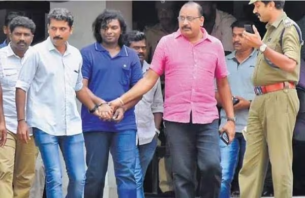 പൂജപ്പുരയിലെ 7262 നമ്പര്‍ കൊടും കുറ്റവാളി, സാത്താന്റെ സേവകന്‍, ജയിലിന് ...